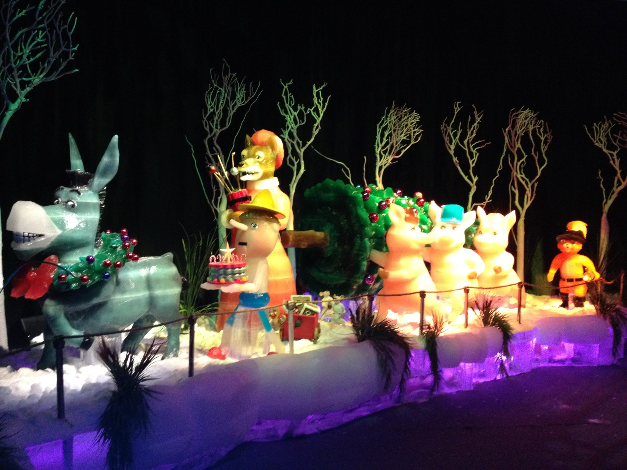 Experience Cold and Snow in Florida at Gaylord Palms ICE-Shrek the ...